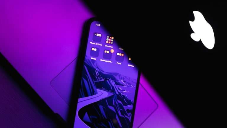 Why BlackBerry Failed to Adapt and What Went Wrong: A Deep Dive into a ...